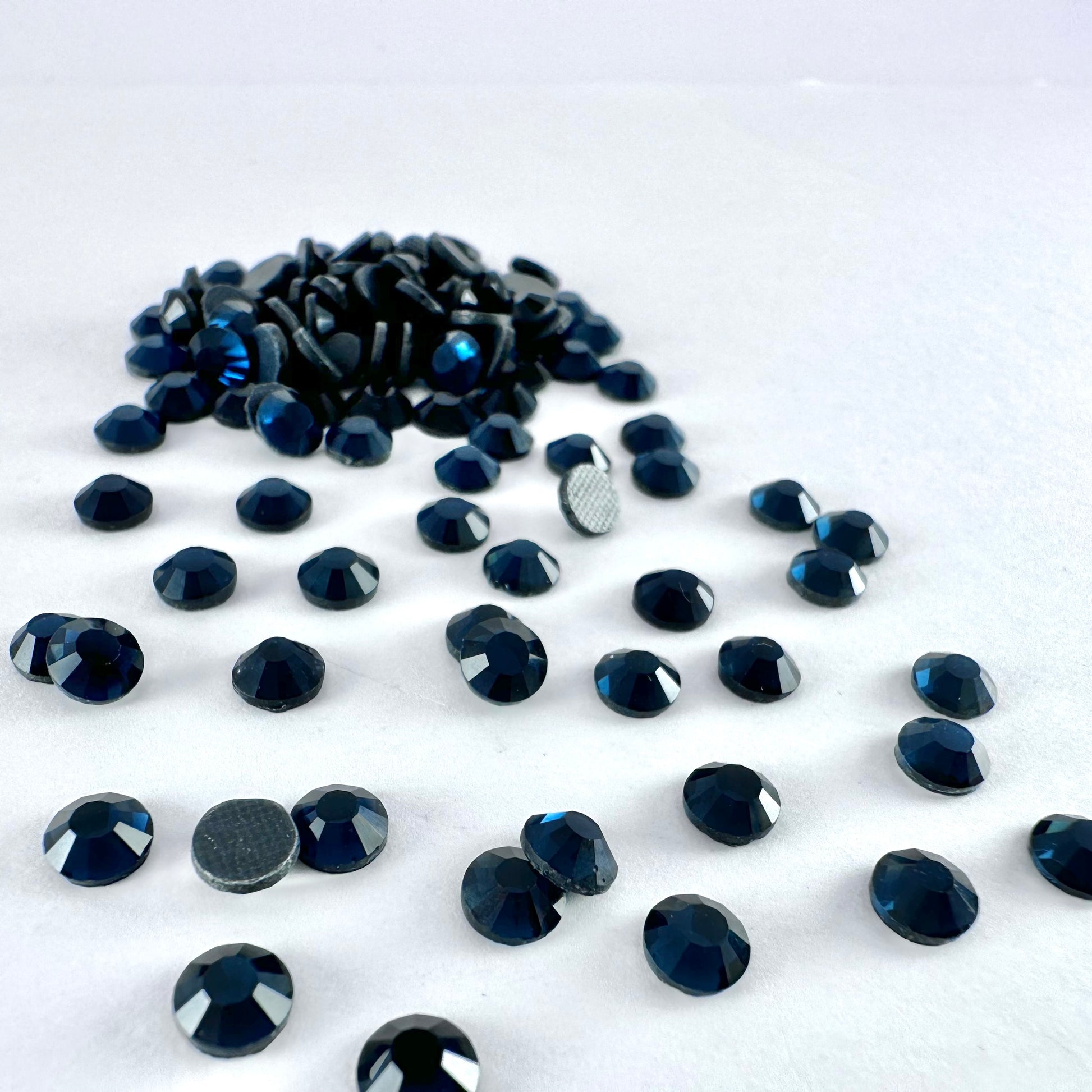 Montana Rhinestone | Sparkle & Co. Crystals